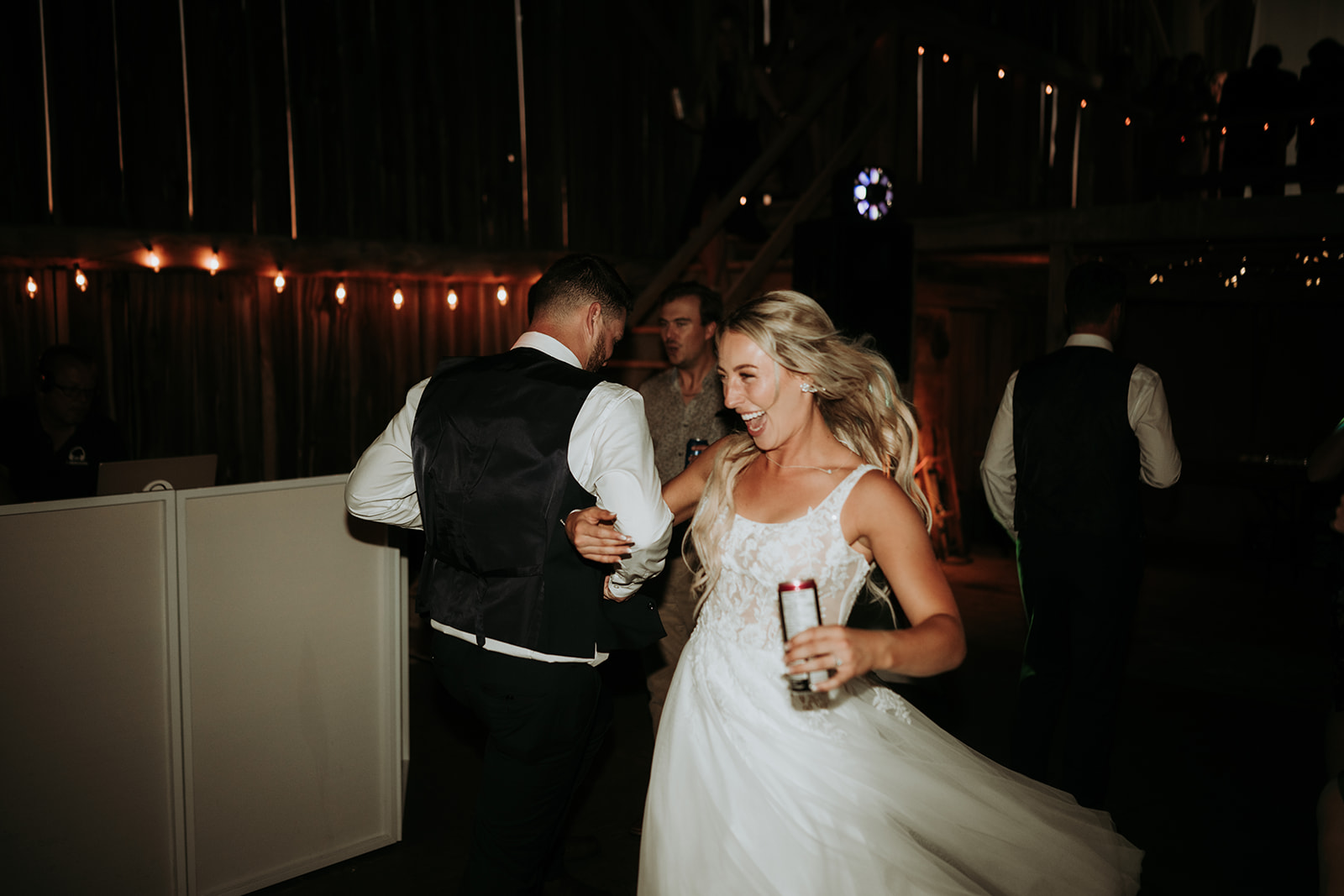 Flash Photography: How to Use Flash at Weddings